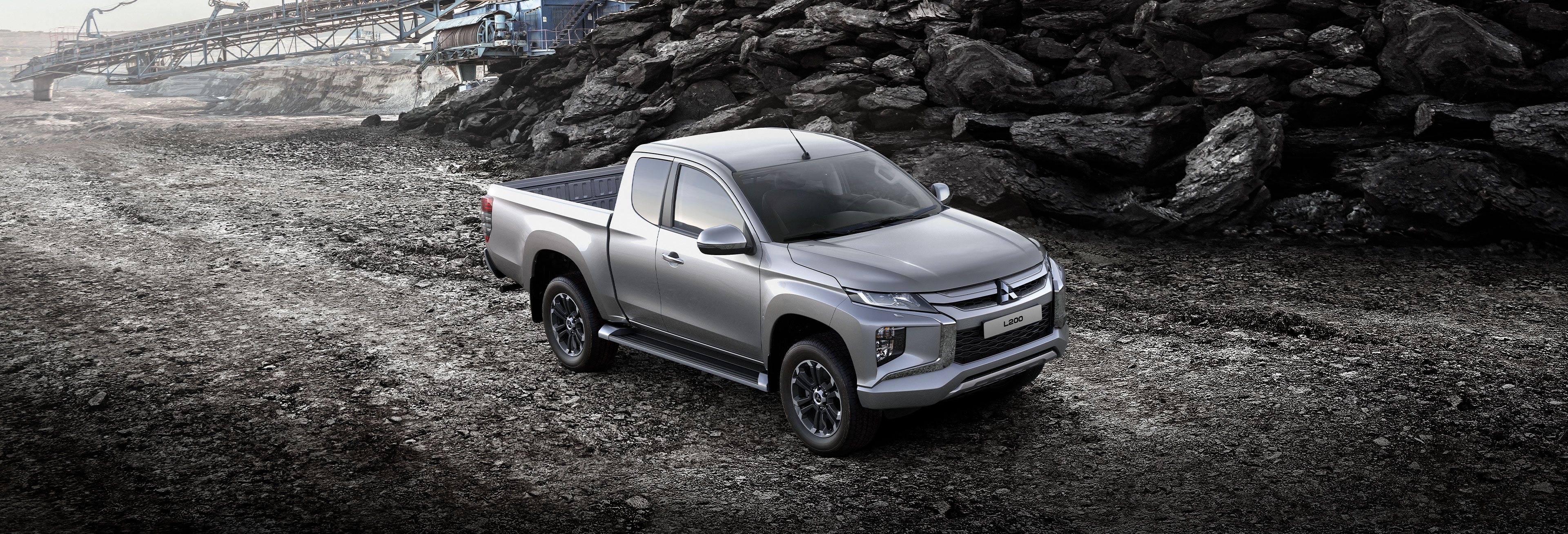 L200 Club Cab | MITSUBISHI MOTORS